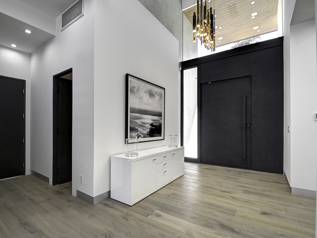 H E S | High End Staging