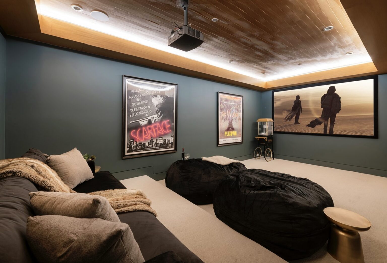 H E S | High End Staging